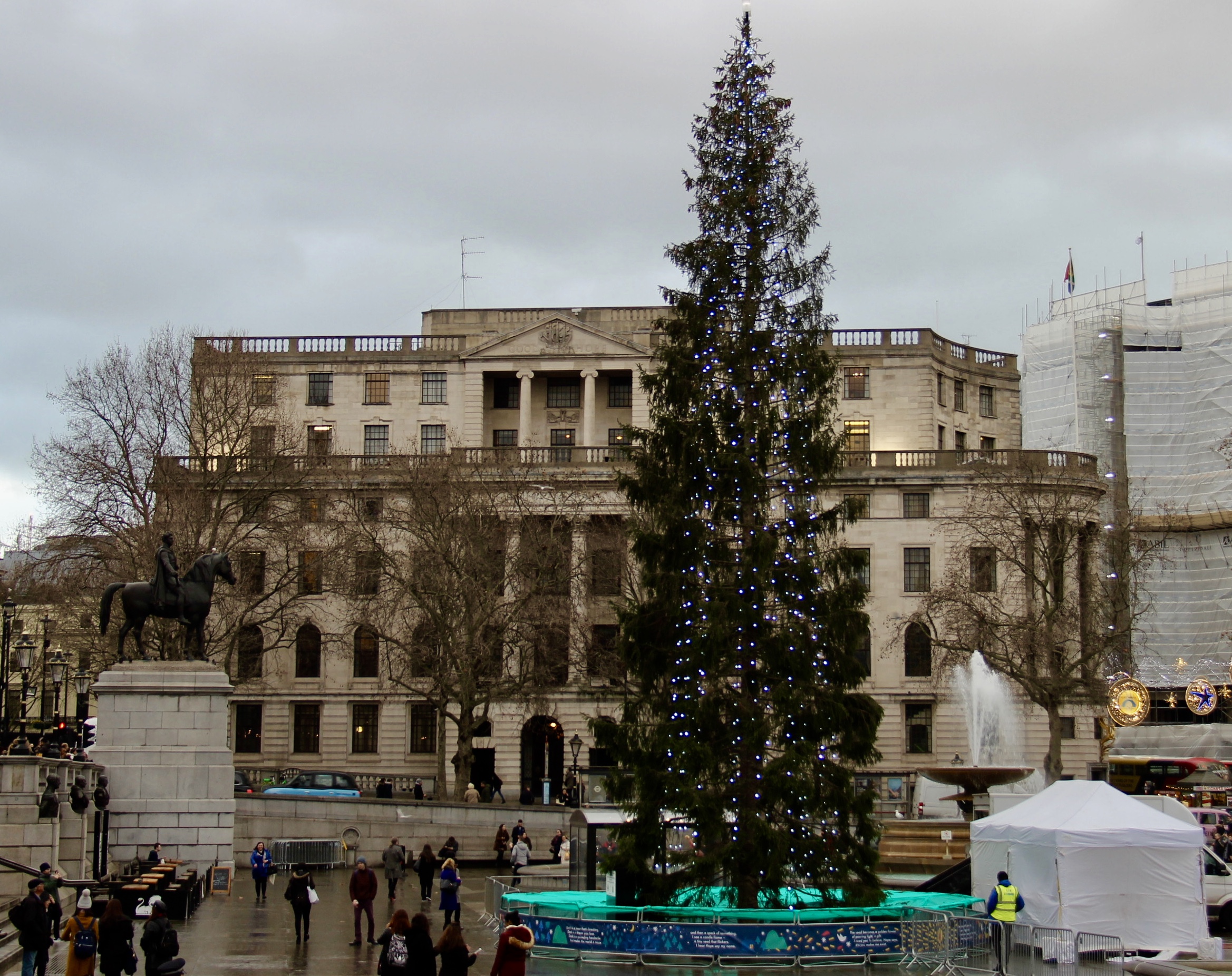 Our festive season in old Blighty - Wêreldwyd