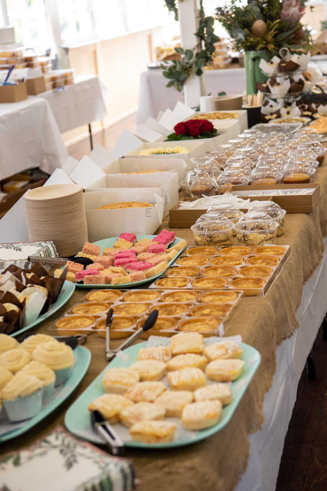 Die Lekkerbek Basaar is ’n jaarlikse instelling vir oud en jonk - Wêreldwyd