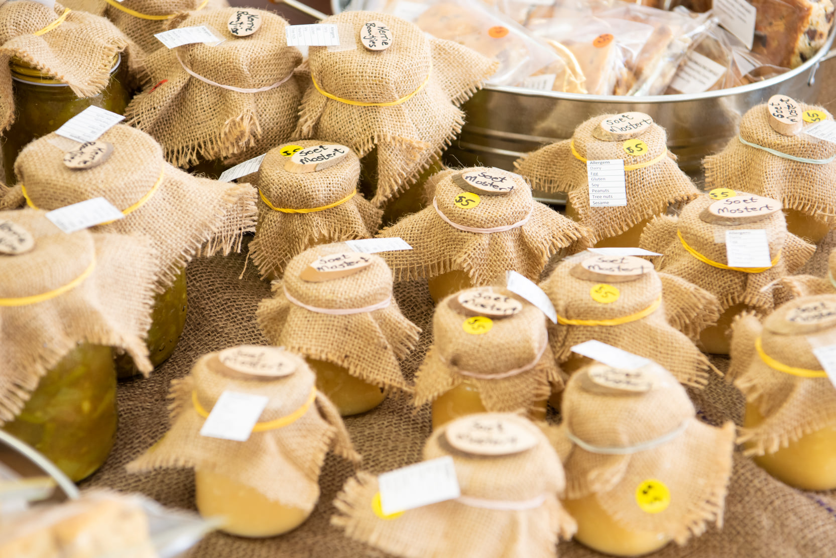 Die Lekkerbek Basaar is ’n jaarlikse instelling vir oud en jonk - Wêreldwyd