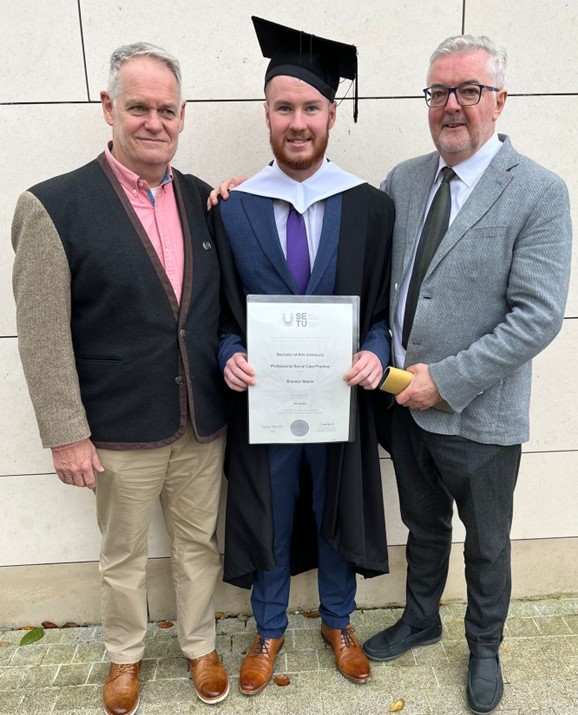 Uit en tuis: Tuis uit die Republiek van Ierland - Wêreldwyd