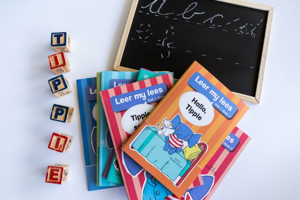 Onderneming in die Kollig: Curious Readers (Tippie) - Wêreldwyd